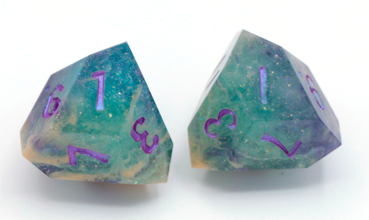 Royal Gift - Daggerheart d12 Pair – Interstellar Dice